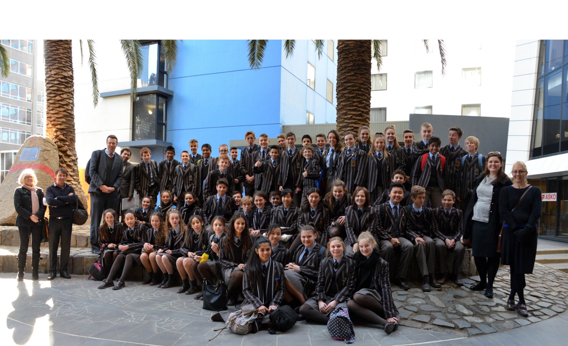 Discover Melbourne - Ivanhoe Grammar School