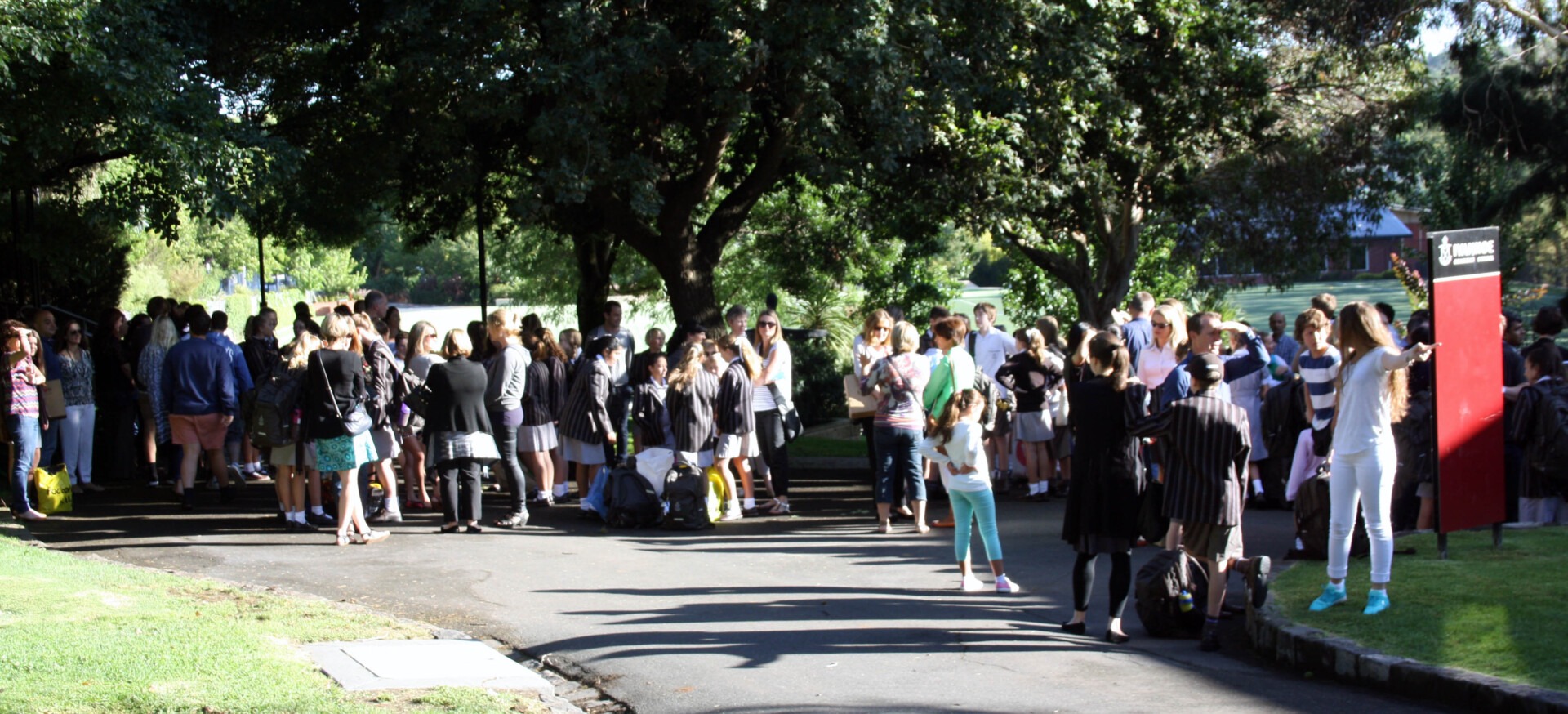 Welcome Year 7 and Year 12 students - Ivanhoe Grammar School
