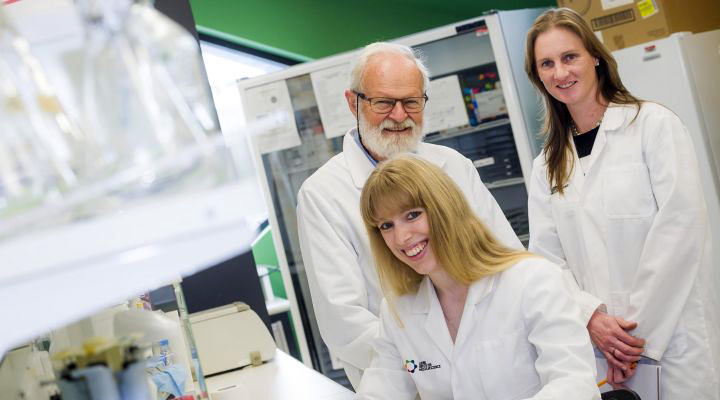 Professor leads the way in cancer research - Ivanhoe Grammar School