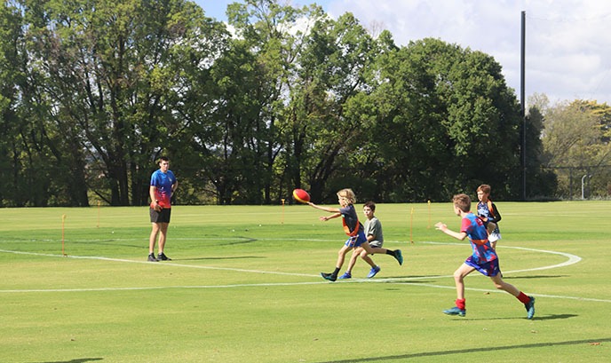 Ivanhoe Edge AFL School Holiday Clinic - Ivanhoe Grammar School
