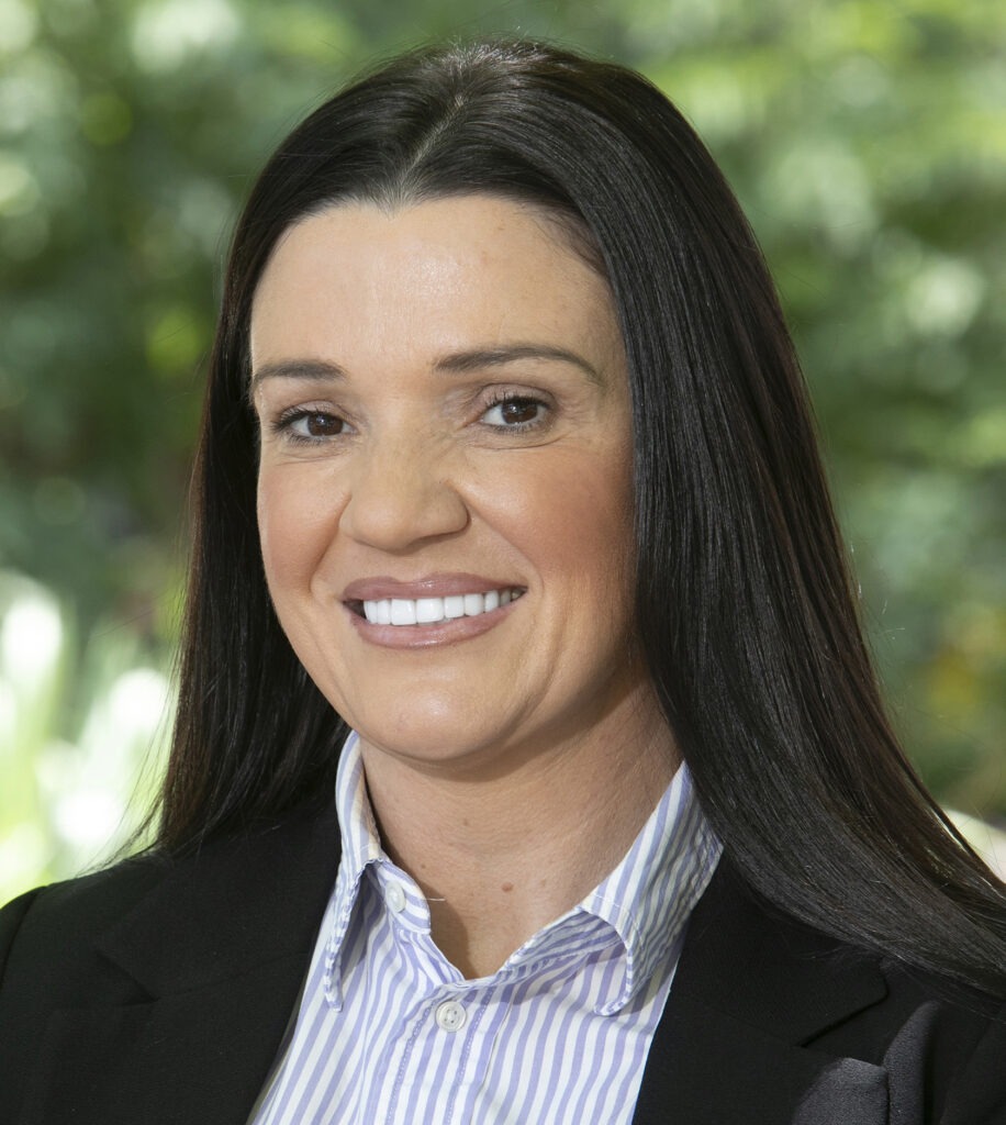 Staff Profile - Ms Kellie Hammond - Ivanhoe Grammar School