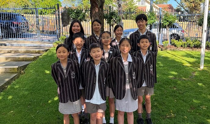 A Community That Grows Together - Ivanhoe Grammar School